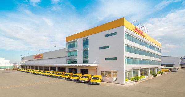 DHL Office & Warehouse